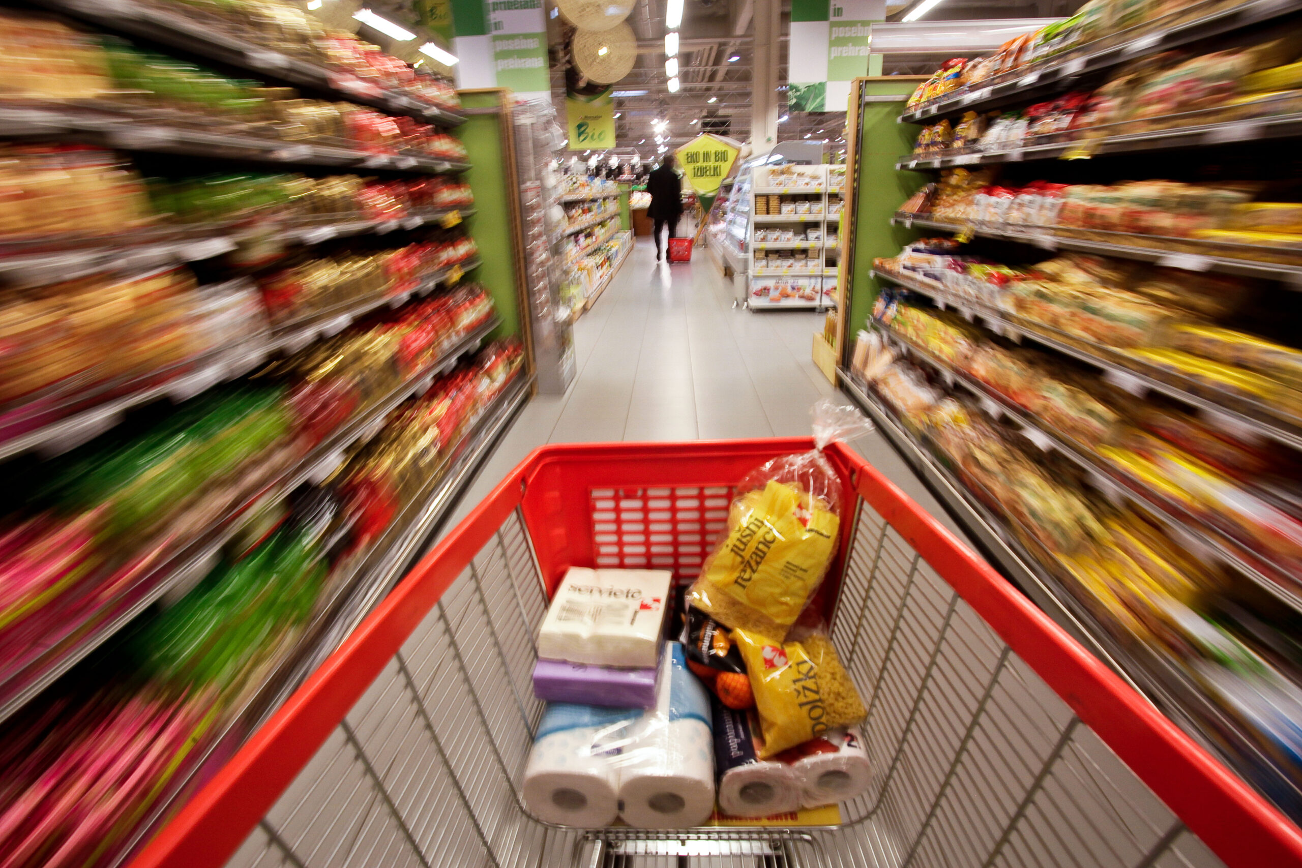 Letna inflacija avgusta dosegla mejo treh odstotkov - Forbes Slovenija