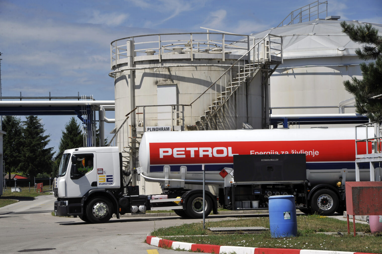 Kaj je v ozadju kadrovske vročice v Petrolu - Forbes Slovenija