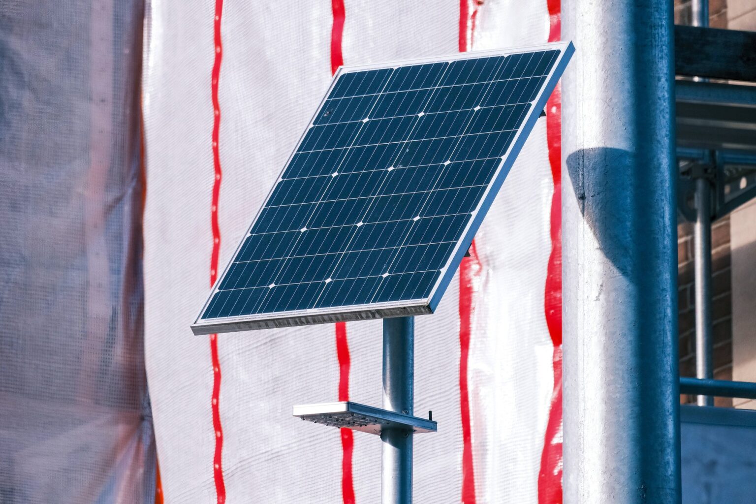 Koga v Evropi žulijo poceni kitajski sončni paneli - Forbes Slovenija