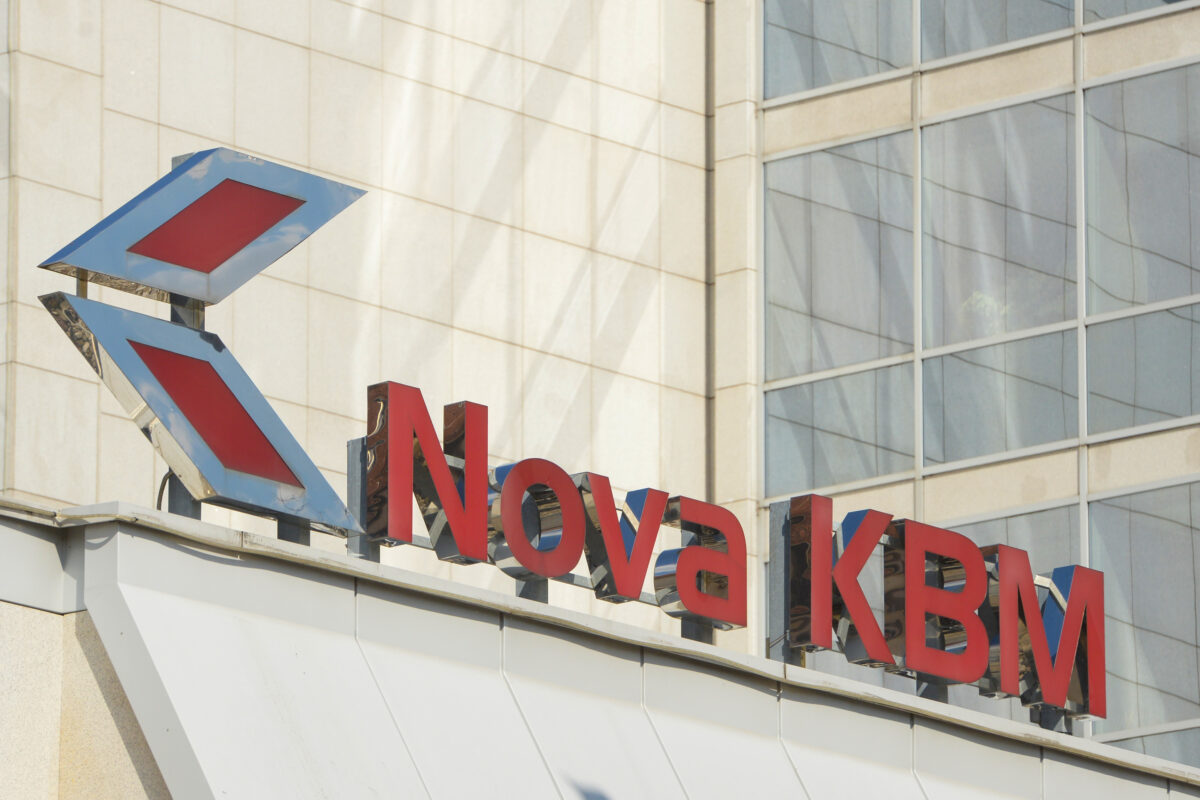 Znan datum združitve SKB in NKBM v OTP, kaj lahko pričakujejo stranke ...