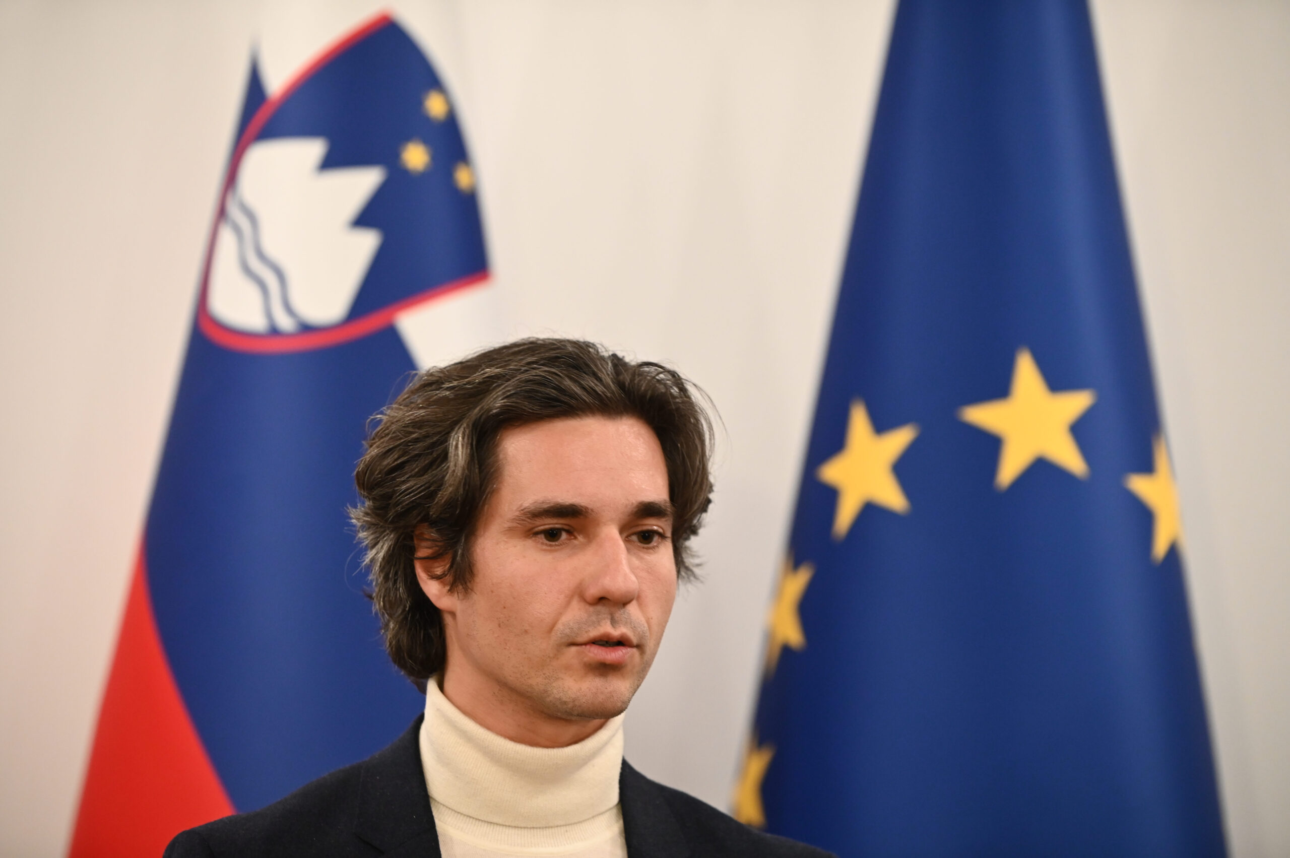 Minister Luka Mesec pojasnil podrobnosti, kako uveljaviti pravico do ...