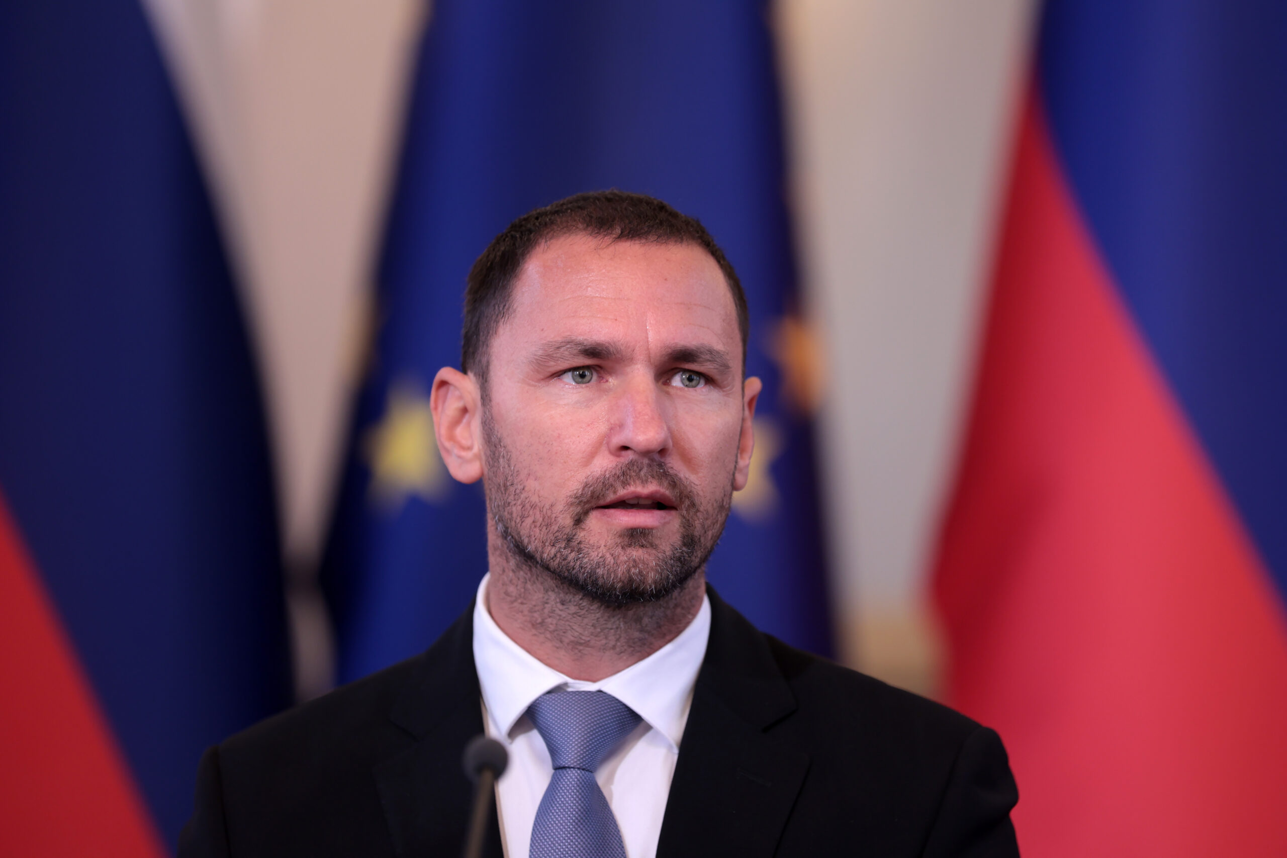 Banka Slovenije: Pozitiven preobrat na finančnih trgih, a negotovost ...