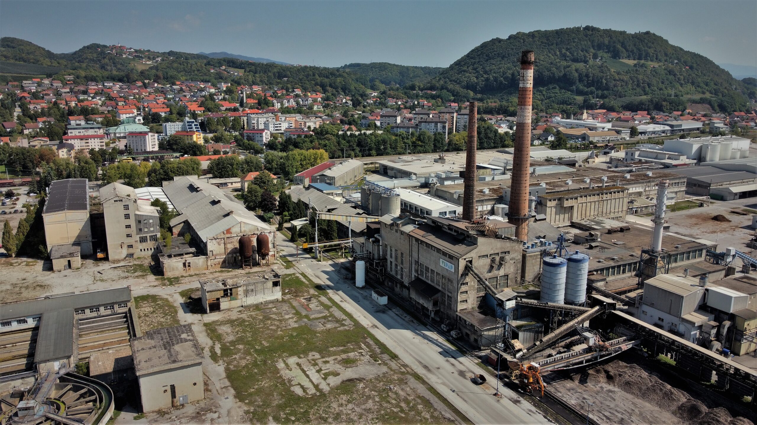 Krška papirnica znova v težavah, proizvodnja stoji, uprava v sporu z ...